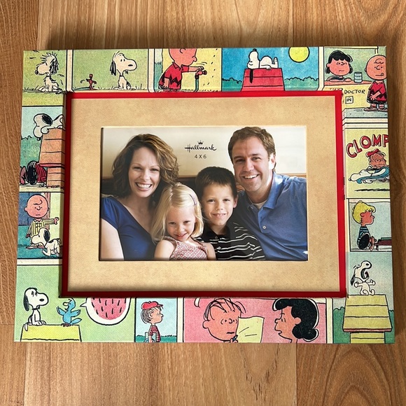 Hallmark | Accents | Hallmark Peanuts Snoopy Picture Frame | Poshmark